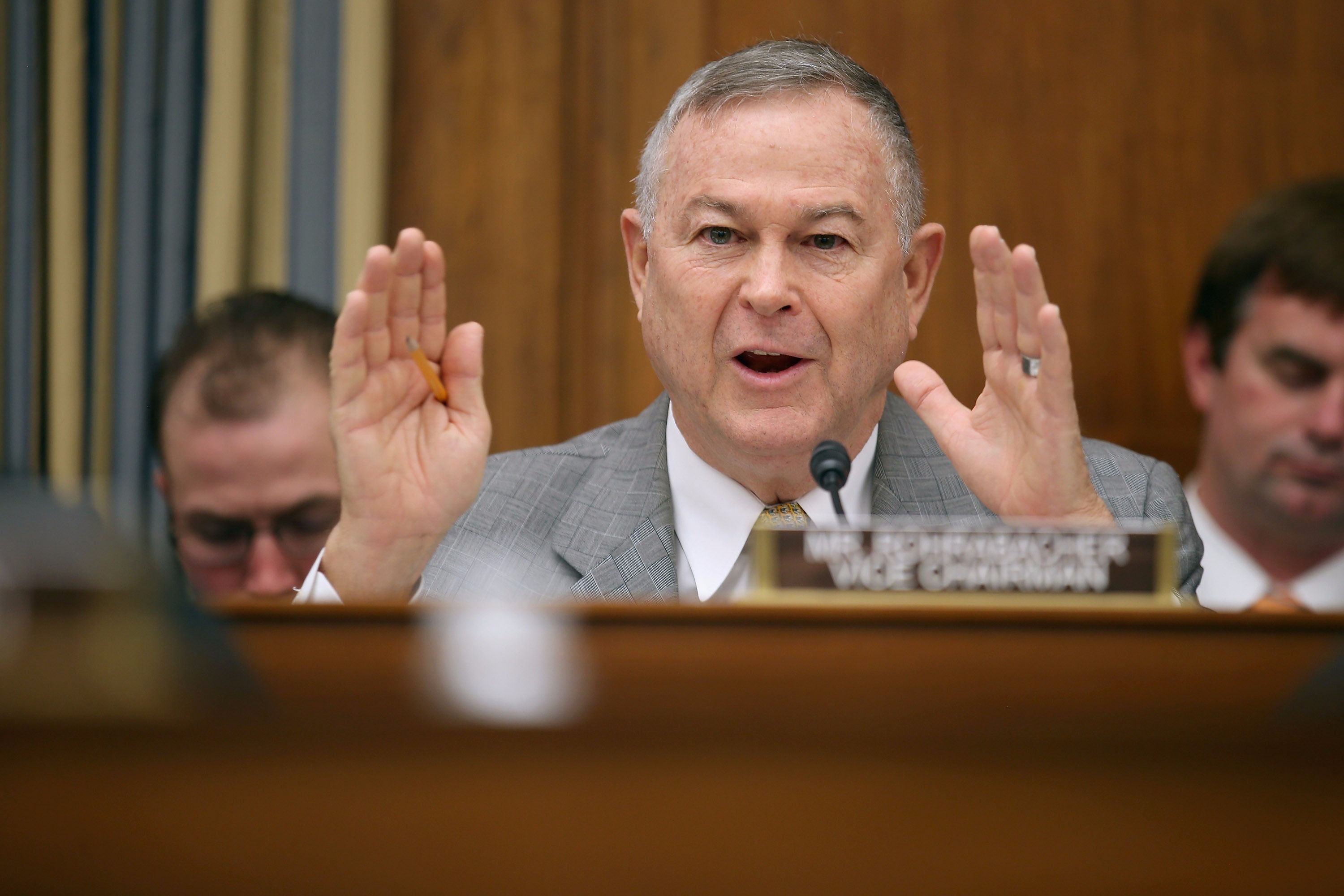 Dana Rohrabacher Narrowly Loses California Race – The Forward