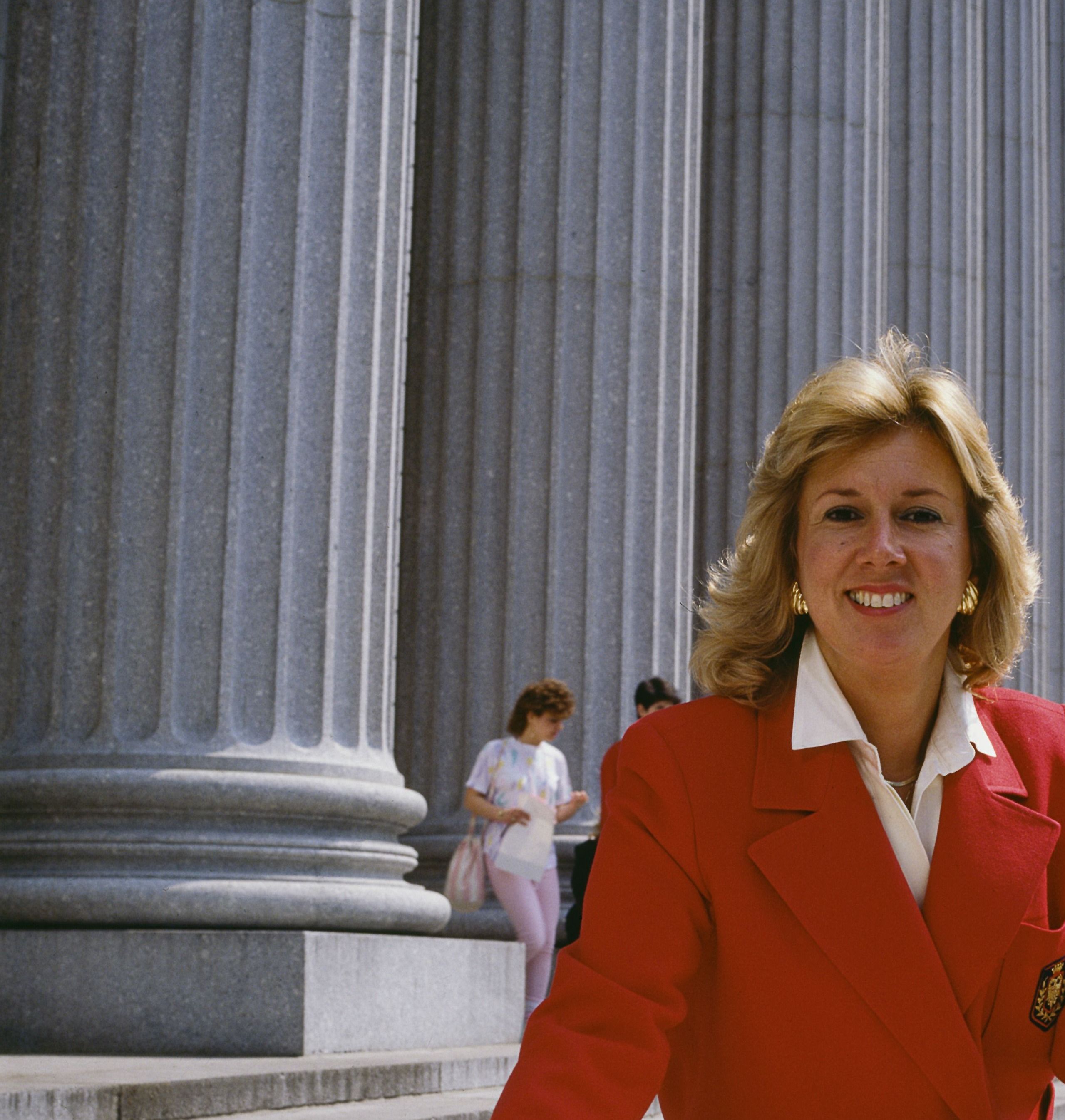 Does Linda Fairstein Deserve A Literary Award? – The Forward